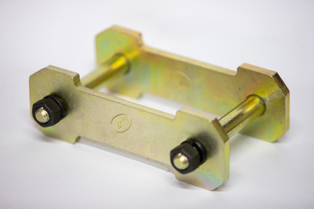 BALANCIN TOYOTA 4.5 EXTRA LARGO de 5-1/2 SIN BUJE - Industrias Maher